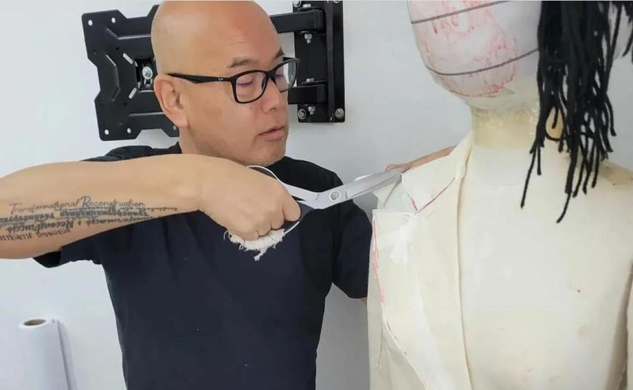 Primer 'workshop' del diseñador de moda Shingo Sato en La Mercerie Café Bouton | La Verdad